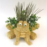 Frog Flower Pot Holder - FloraCraft