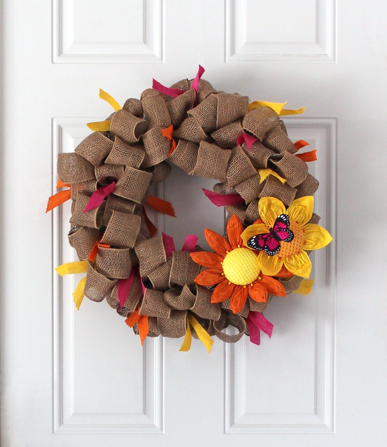 Loopy Burlap Ribbon Wreath - FloraCraft