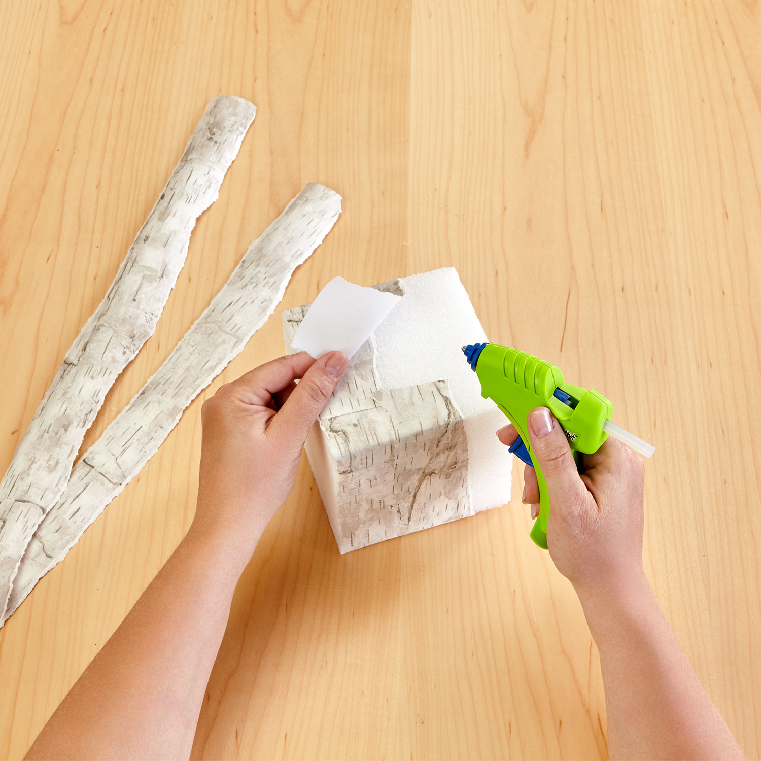 Gold-Dipped Cube Arrangement - FloraCraft