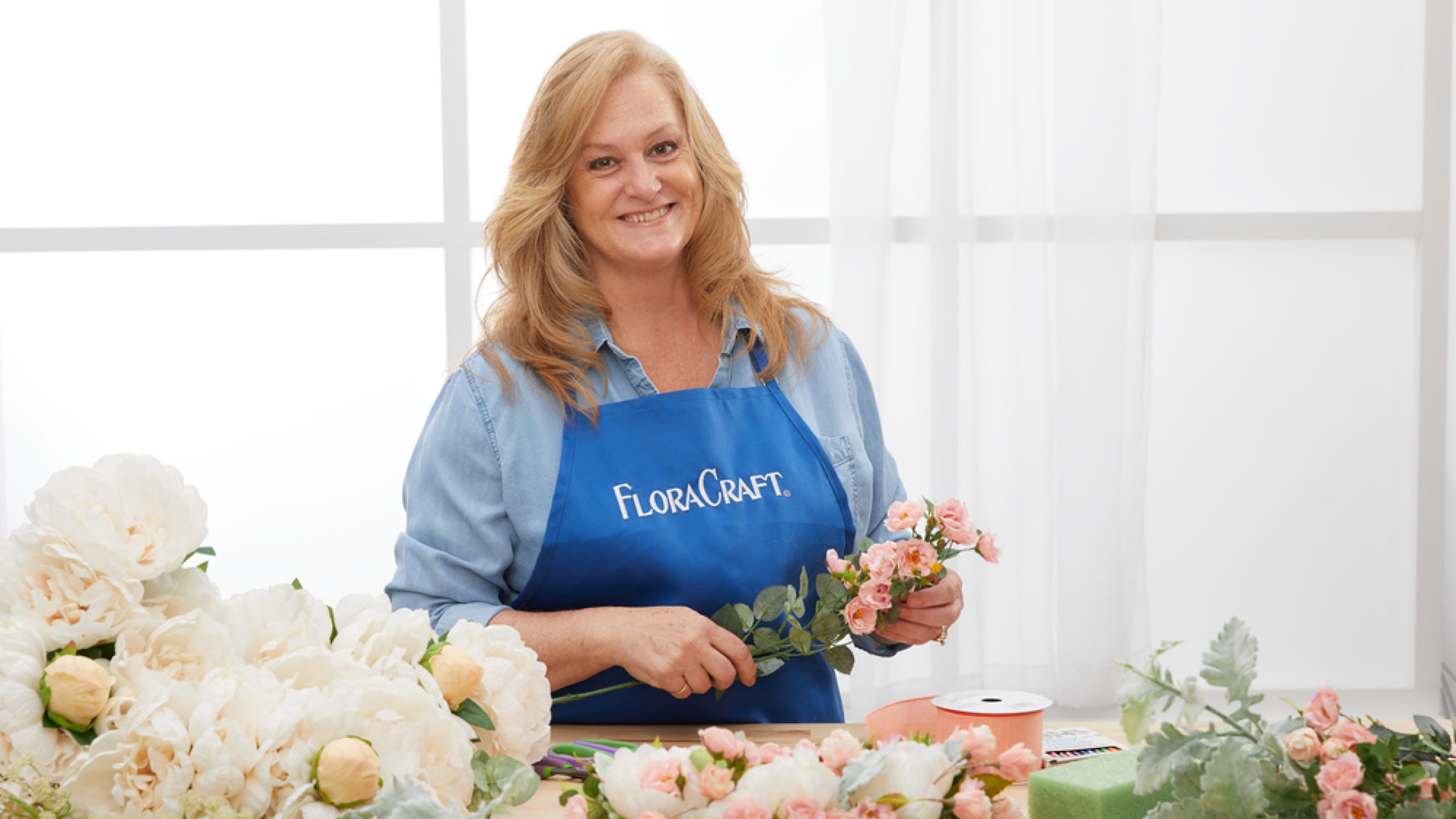 FloraCraft’s Dondi Richardson Becomes GLFA Certified Florist